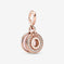 Charm pendente scintillante con pavé e O coronata - 789055C01 – Simmi ...